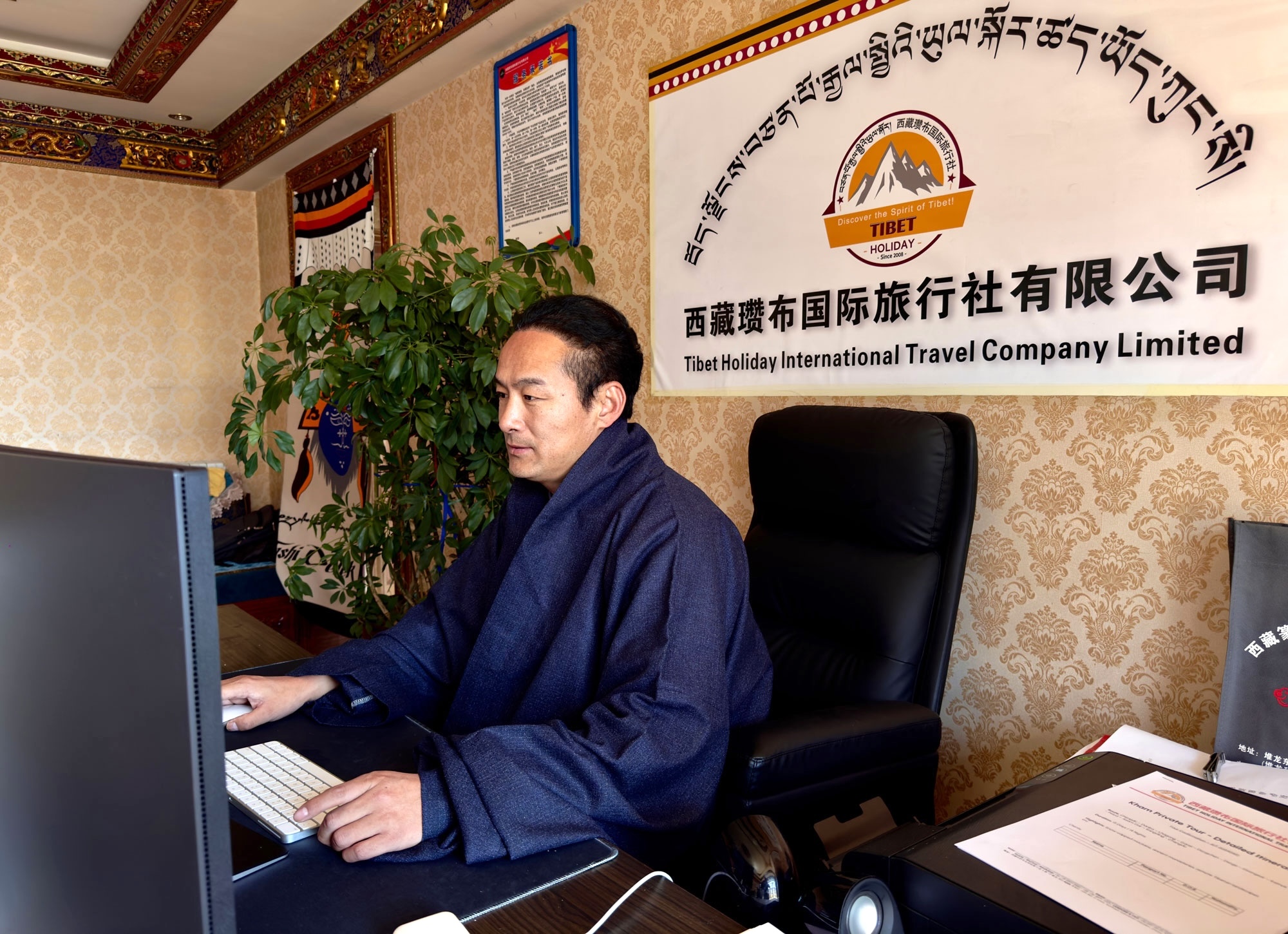 Best Travel Agency in Lhasa | Local Tibetan-Owned Tour Company
